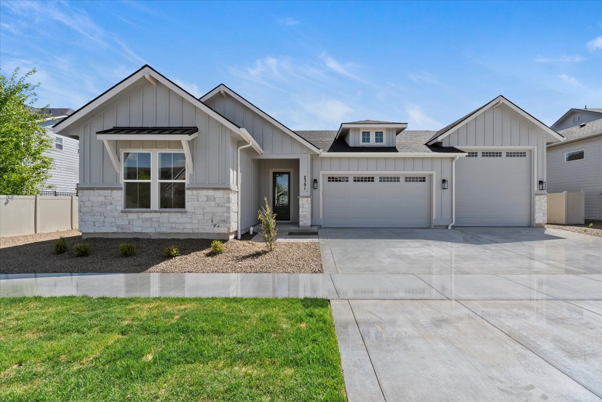 What is a Single-Family Home? - Discovery Homes Blog